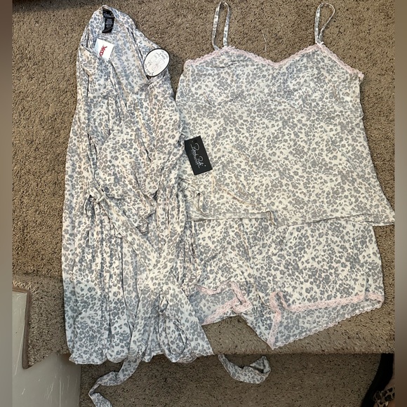 Rene Rofe | Intimates & Sleepwear | Threepiece Leopard Print Sleep Set ...